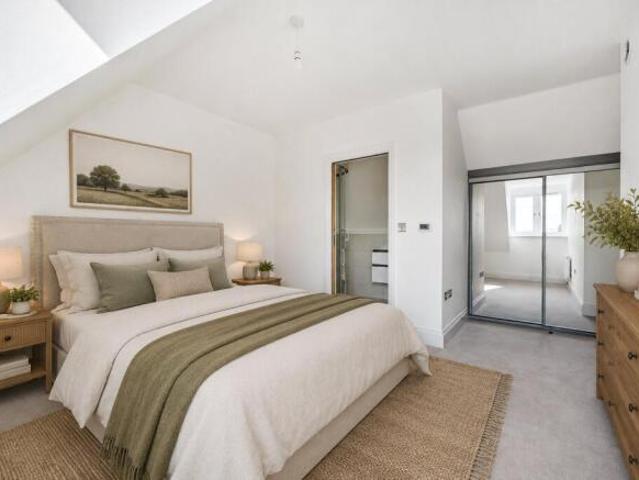 3 bedroom end of terrace house for sale in Send Mews, Caversham, Reading, RG4
