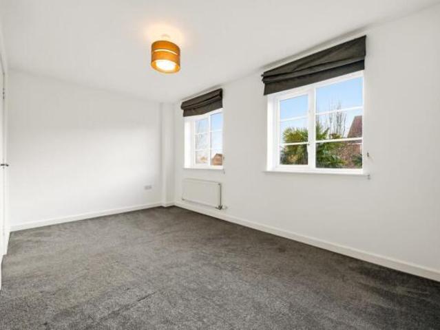 3 bedroom end of terrace house for sale in Singleton Drive, Grange Farm, MK8