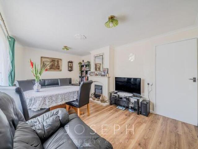 3 bedroom end of terrace house for sale in Speedwell Road, Ipswich, IP2