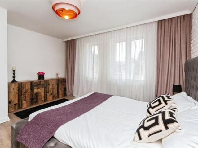 3 bedroom end of terrace house for sale in Spindle Close, Basingstoke, Hampshire, RG21