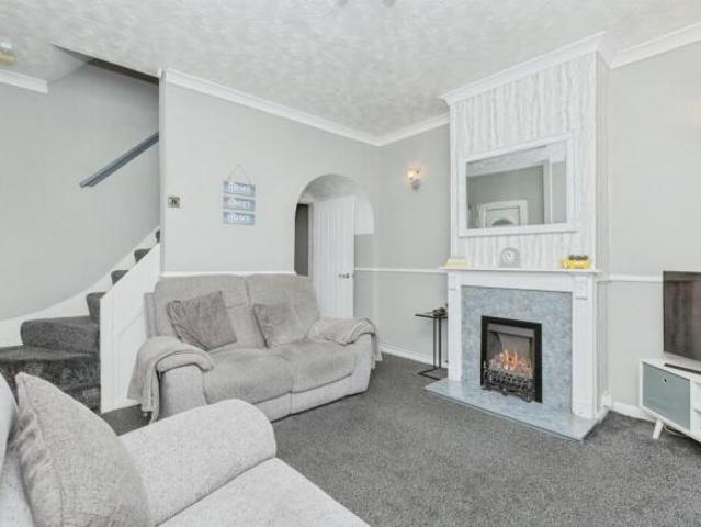 3 bedroom end of terrace house for sale in St Ives Road, LEICESTER, LE4