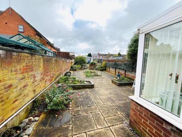 3 bedroom end of terrace house for sale in St. Matthews Parade, Kingsley, Northampton NN2