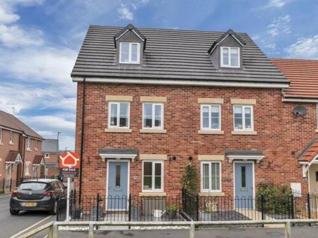 3 Bedroom End Of Terrace House For Sale In St. Martins