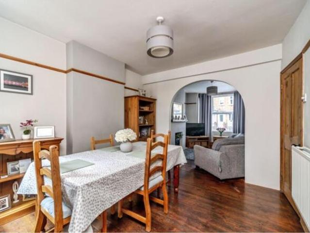 3 bedroom end of terrace house for sale in Stafford Road, Bedford, MK42