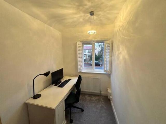 3 bedroom end of terrace house for sale in Stanhope Drive, Horsforth, Leeds, West Yorkshire, LS18