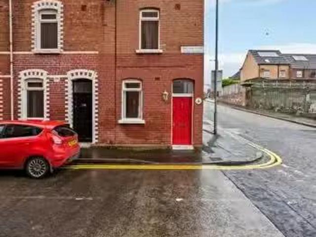 3 Bedroom End Of Terrace House For Sale In Stephen Street, Bel.