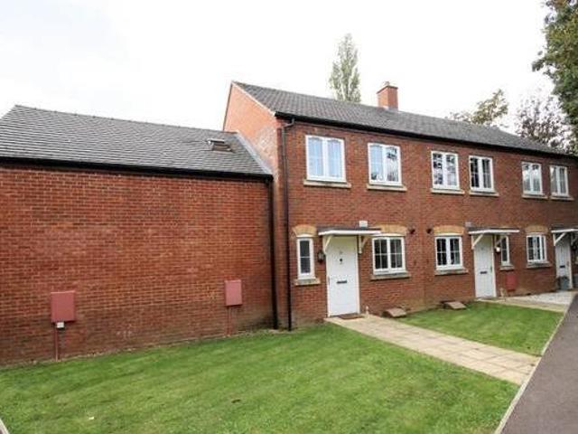 3 bedroom end of terrace house for sale in Stockbridge Close Clifton SG17