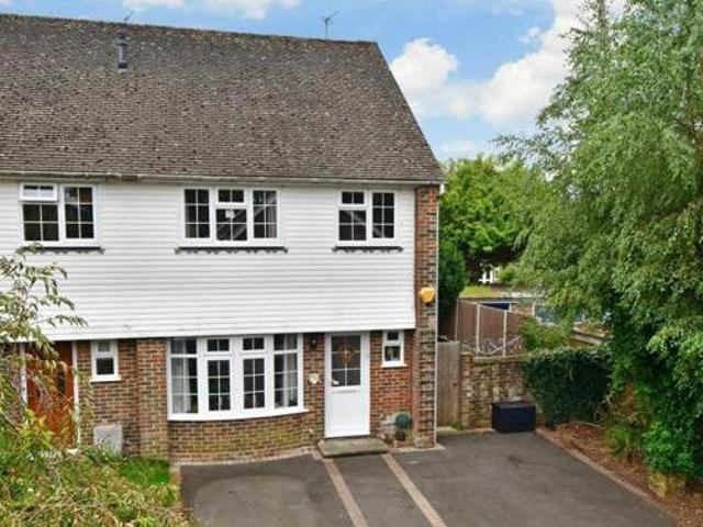 3 Bedroom End Of Terrace House For Sale In Storrington, Pulborough