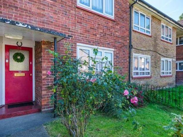 3 Bedroom End Of Terrace House For Sale In Stratford