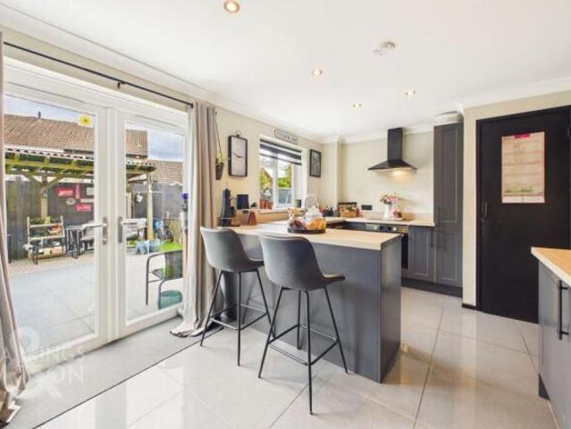 3 bedroom end of terrace house for sale in Swafield Street, Clover Hill, Norwich, NR5