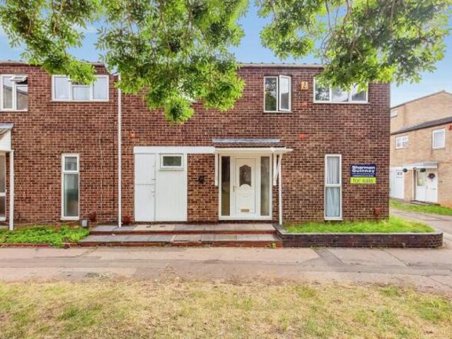 3 bedroom end of terrace house for sale in Swanspool, Peterborough, PE3