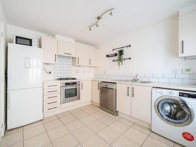 3 bedroom end of terrace house for sale in Symonds Drive, Sittingbourne, ME10