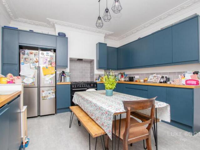 3 bedroom end of terrace house for sale in Pounds Park Road, Peverell, PL3 4QR, PL3