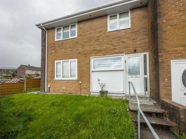 3 Bedroom End Of Terrace House For Sale In Pontnewydd