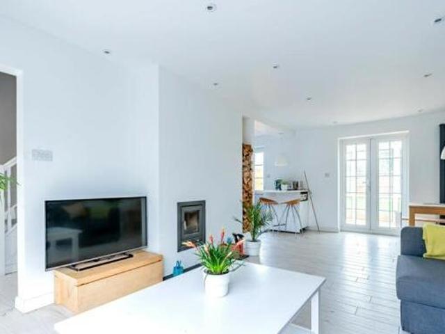 3 Bedroom End Of Terrace House For Sale In Patchway
