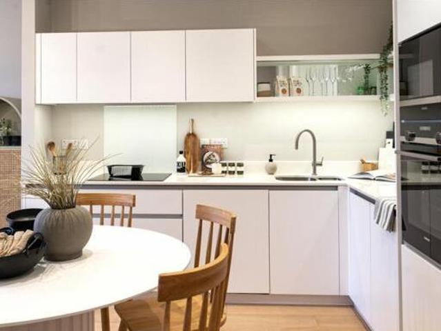 3 Bedroom End Of Terrace House For Sale In Patchway, Bristol