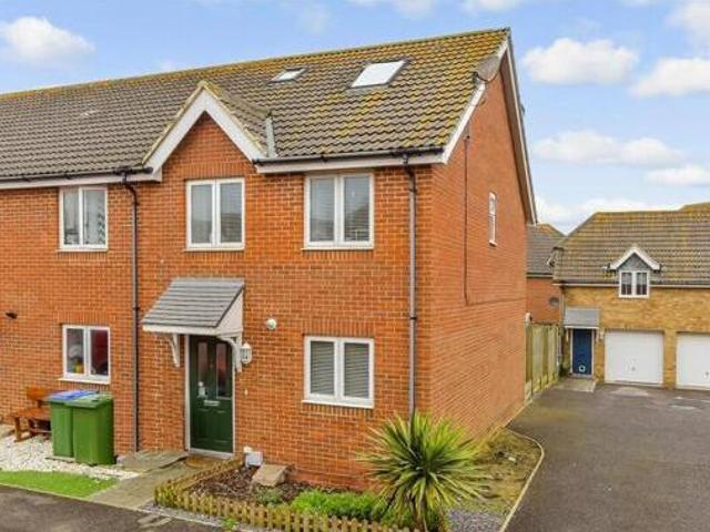 3 Bedroom End Of Terrace House For Sale In Peacehaven