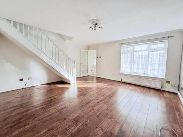 3 bedroom end of terrace house for sale in Peggotty Close, Chelmsford, CM1