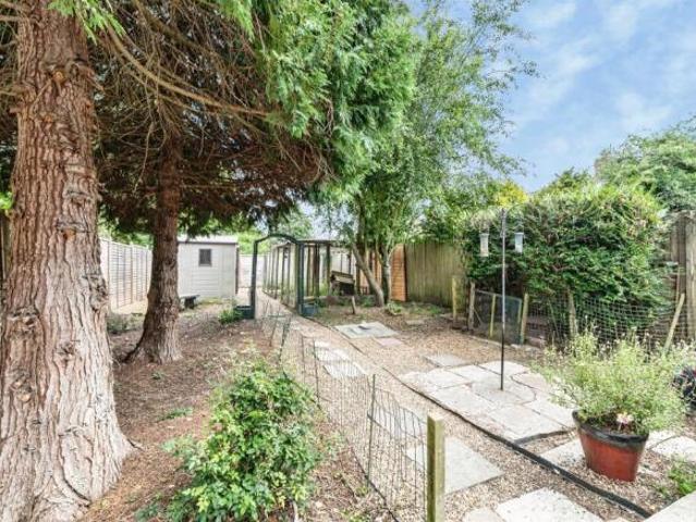 3 bedroom end of terrace house for sale in Pemerton Road, BASINGSTOKE, RG21