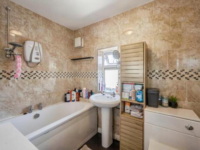 3 bedroom end of terrace house for sale in Pickering Road, Doncaster, DN5