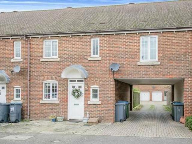 3 bedroom end of terrace house for sale in Pine Close Rendlesham Woodbridge IP12