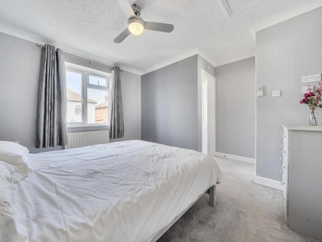 3 bedroom end of terrace house for sale in Priory Road, Southampton, Hampshire, SO17 2HS, SO17