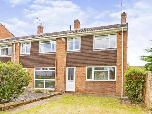 3 bedroom end of terrace house for sale in Quantock Close Bristol BS30