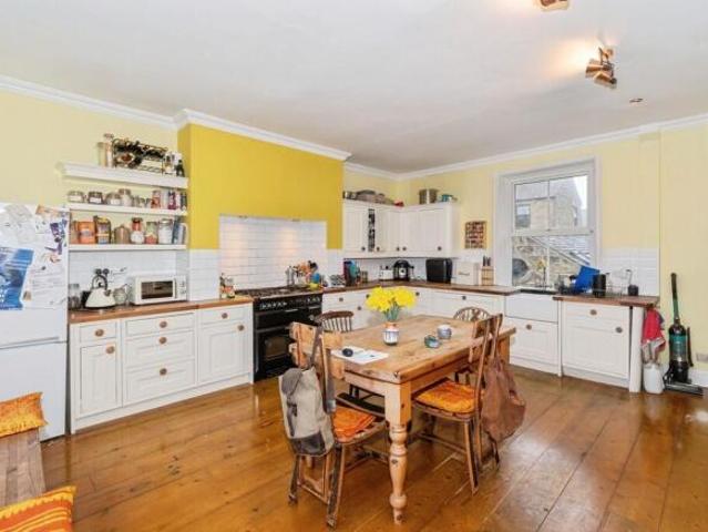 3 bedroom end of terrace house for sale in Quarry Terrace, Horsforth, LS18
