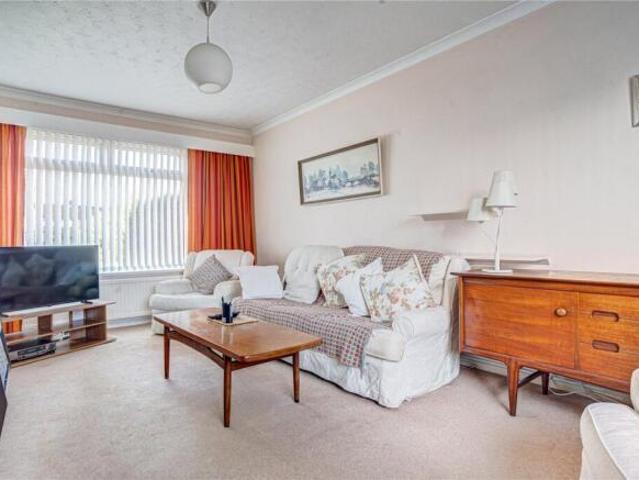 3 bedroom end of terrace house for sale in Queens Drive, Swindon, Wiltshire, SN3