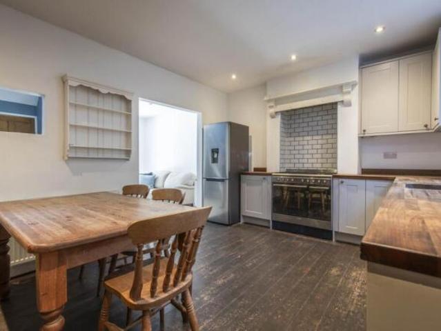 3 bedroom end of terrace house for sale in Queens Road, Tunbridge Wells no chain, TN4