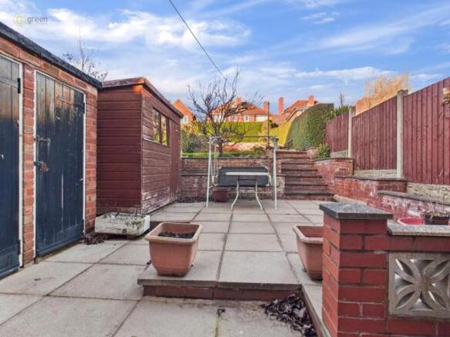 3 bedroom end of terrace house for sale in Queslett Road, Great Barr, B43