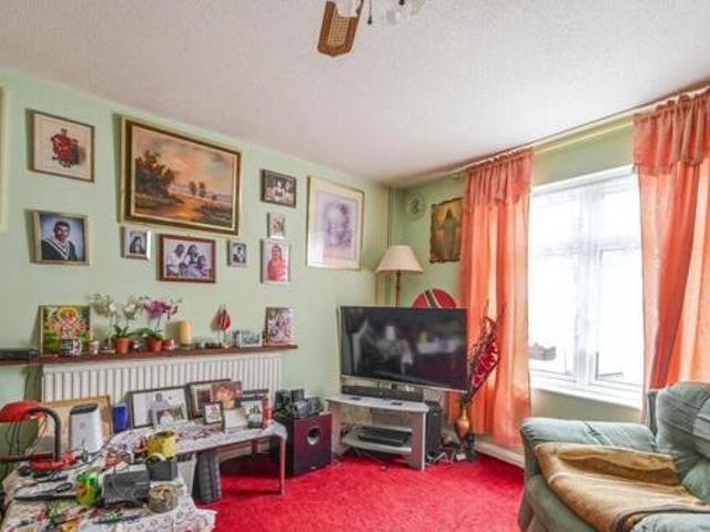 3 Bedroom End Of Terrace House For Sale In Royal Docks, London