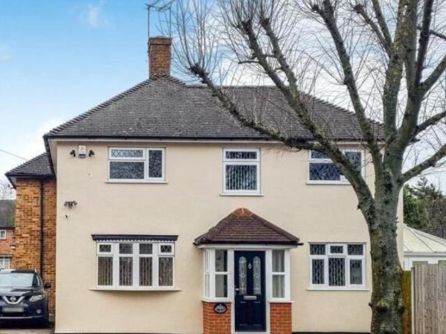 3 Bedroom End Of Terrace House For Sale In Romford