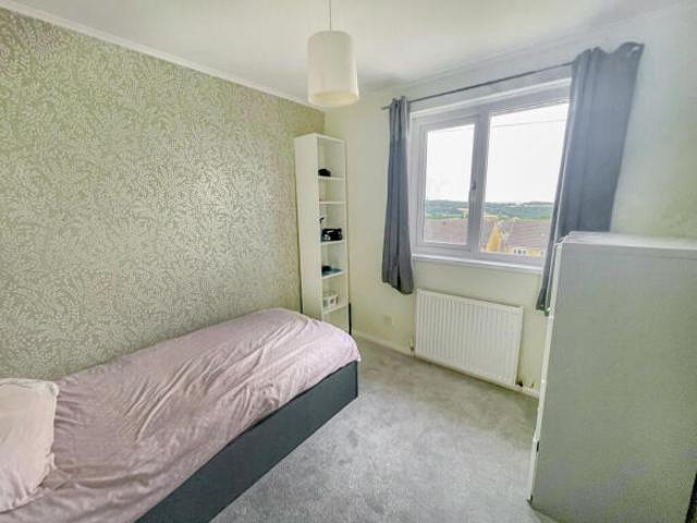 3 bedroom end of terrace house for sale in Romsey Close, Lindley, Huddersfield, Kirklees, HD3