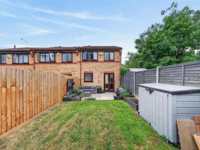3 bedroom end of terrace house for sale in Rathbone Close, Crownhill, Milton Keynes, MK8