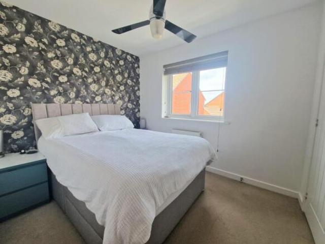 3 bedroom end of terrace house for sale in Ray Close, Purton, Swindon, SN5