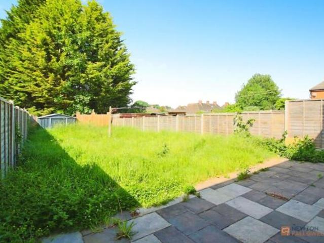3 bedroom end of terrace house for sale in Rancliffe Crescent, Leicester, LE3