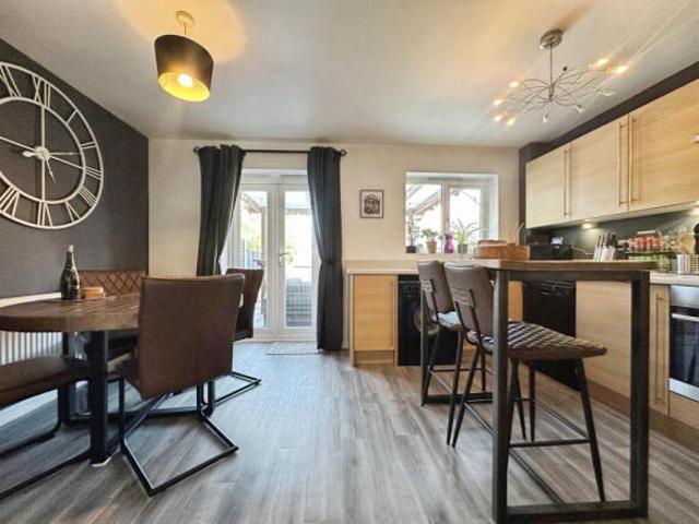 3 bedroom end of terrace house for sale in Ranger Drive, Oxley, Wolverhampton, WV10 6BZ, WV10