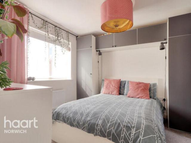 3 bedroom end of terrace house for sale in Randall Road, Norwich, NR7