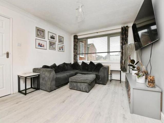 3 bedroom end of terrace house for sale in Readers Court, Chelmsford, CM2