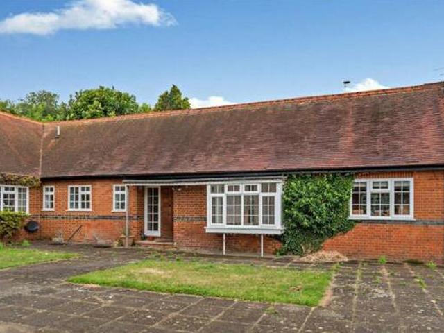 3 Bedroom End Of Terrace House For Sale In Reading, Berkshire