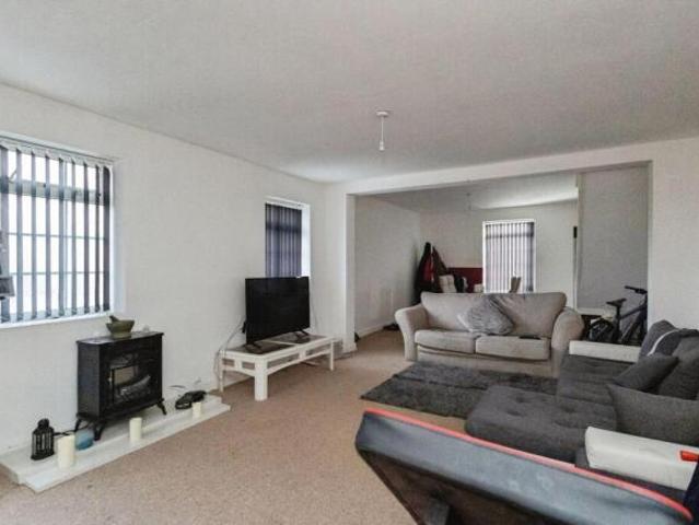 3 bedroom end of terrace house for sale in, Reddish Vale, Stockport, Greater Manchester, SK5