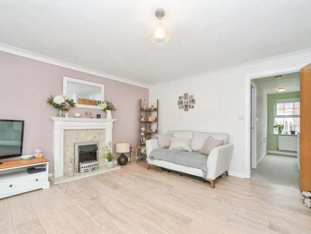 3 bedroom end of terrace house for sale in Redhouse Way, Swindon, SN25