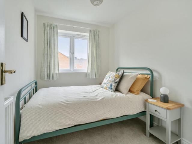 3 bedroom end of terrace house for sale in Redmarley Road, Cheltenham, Gloucestershire, GL52