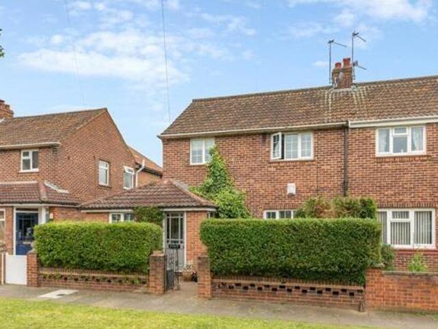 3 Bedroom End Of Terrace House For Sale In Richmond