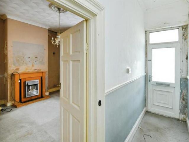 3 bedroom end of terrace house for sale in Riga Terrace, Plymouth, PL3