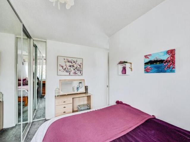 3 bedroom end of terrace house for sale in Risingham Mead, SWINDON, Wiltshire, SN5