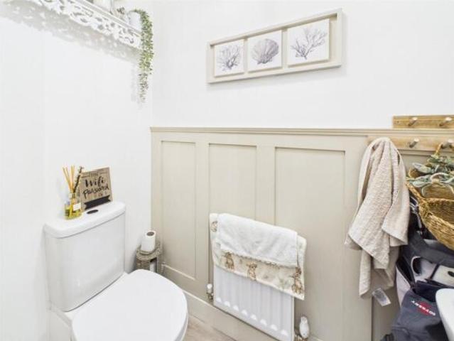 3 bedroom end of terrace house for sale in Rudge Close, Hardwicke, Gloucester, Gloucestershire, GL2