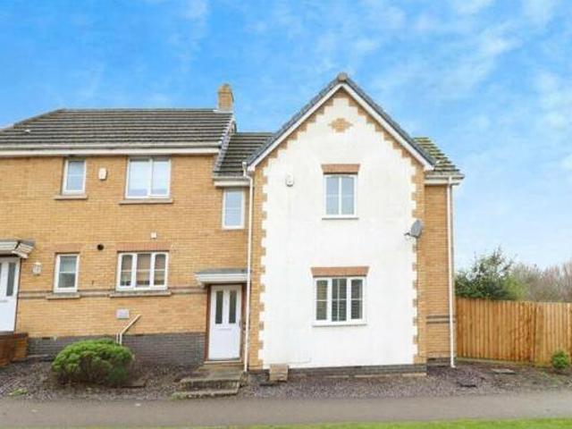 3 Bedroom End Of Terrace House For Sale In Rushden