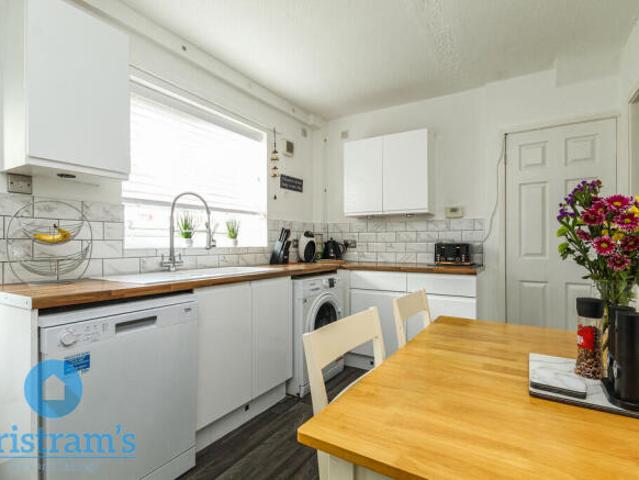 3 bedroom end of terrace house for sale in Woodfield Road, Nottingham, NG8